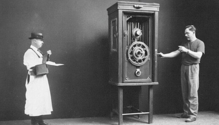 The Revolutionary Kinetoscope